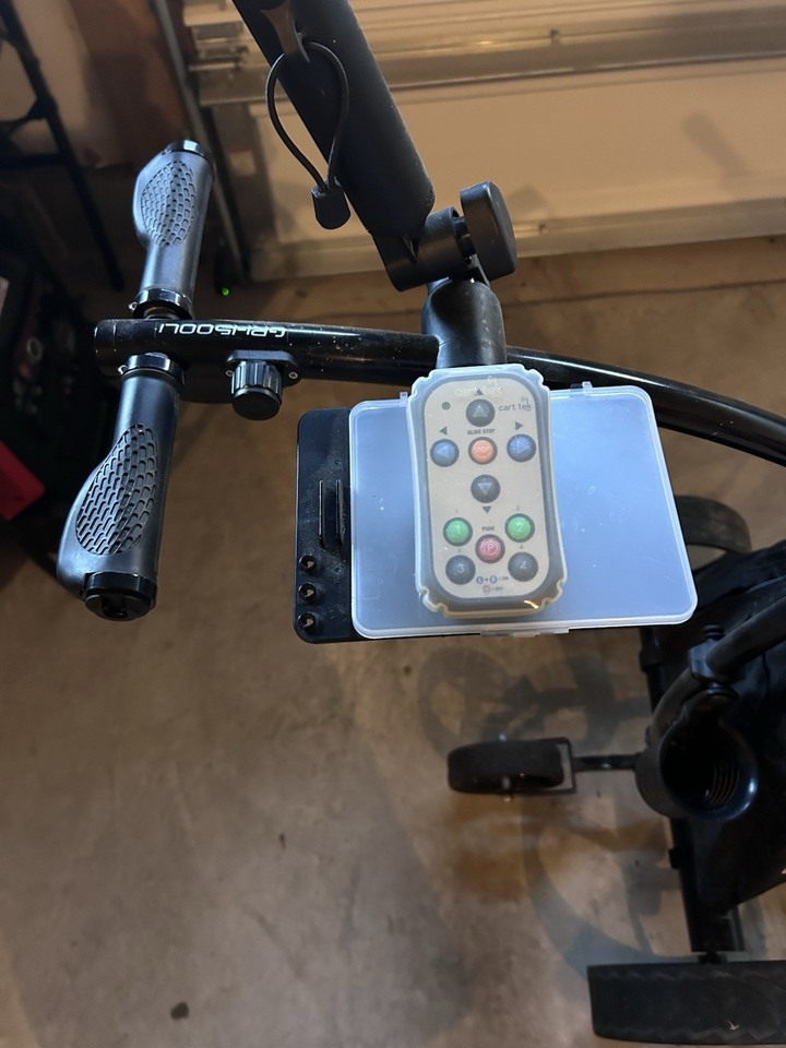 Cart Tek Electric Golf Caddy- Remote Controlled or Push plus Bag. EUC ...