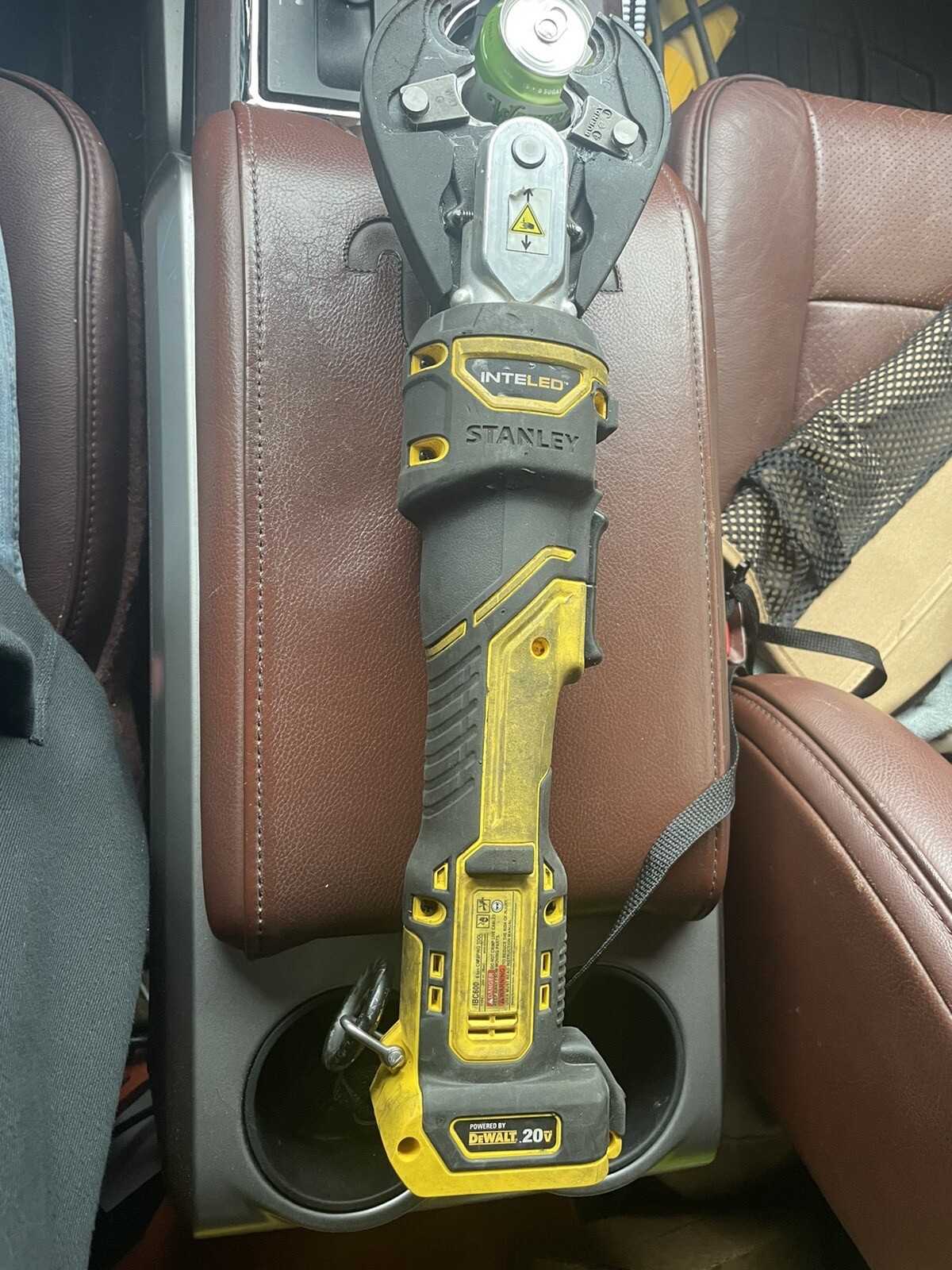 Stanley IBC600 Electric Wireless Line Crimper, 1 jaws, with battery ...