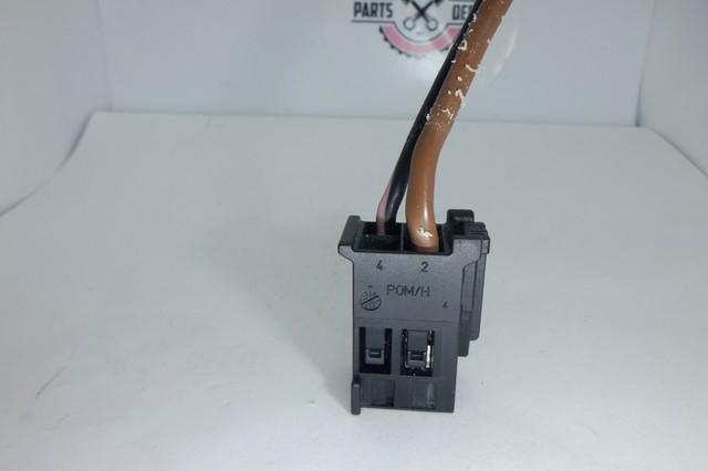 2005 Mercedes-Benz E 500 Pin Bushing Housing OEM 2205453928 for sale ...