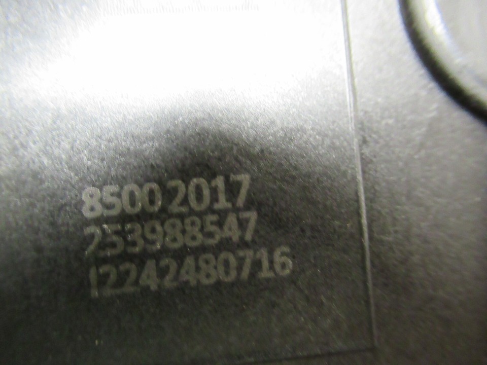 GM Genuine Right Side Body Side Window Reveal Molding 2021-24 Cadillac ...