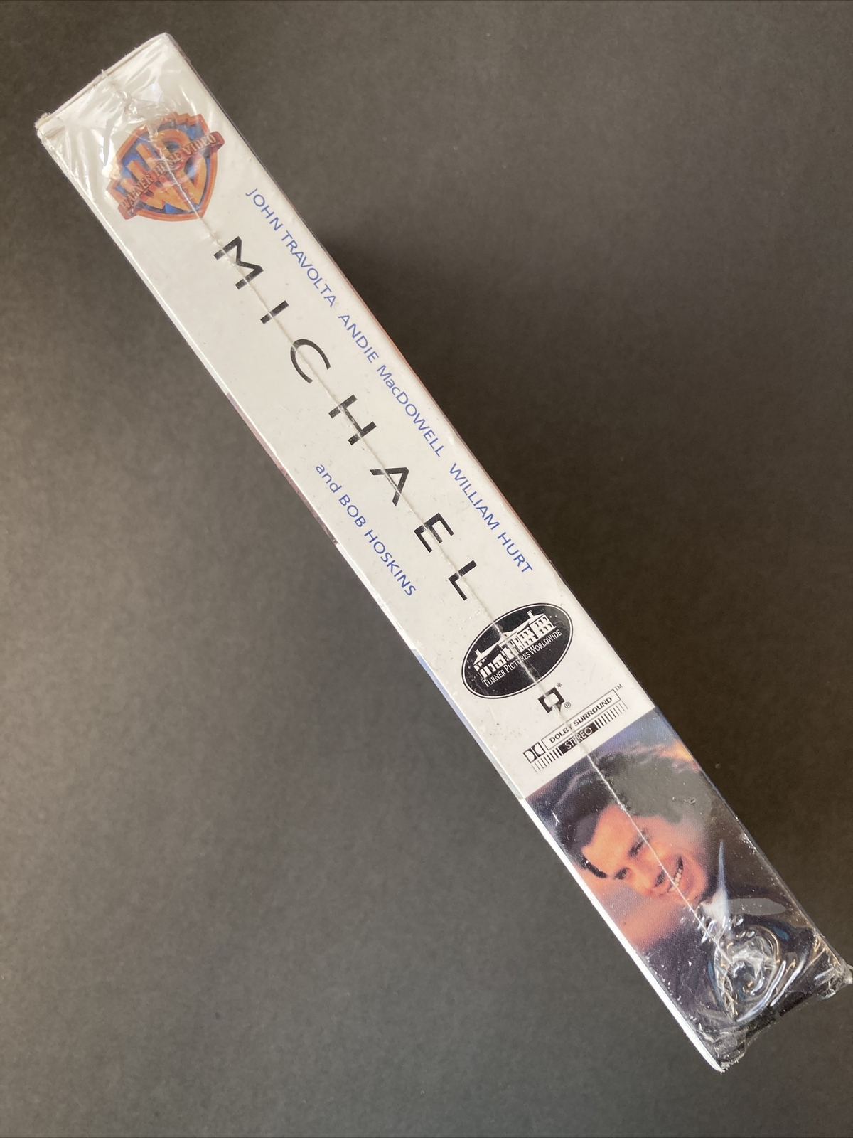 Michael (VHS, 1997) New Sealed John Travolta William Hurt Bob Hoskins ...