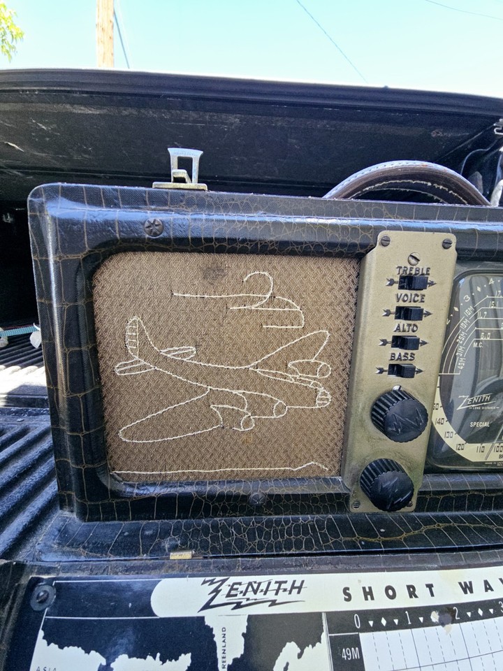 Zenith Bomber TransOceanic Radio Model 7G605 | eBay