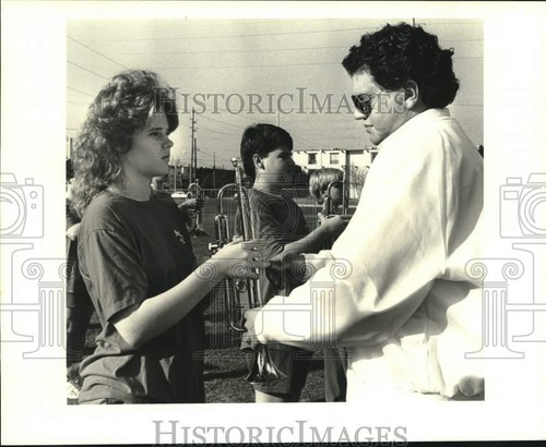 1989 Press Photo Rummel Band Instructor Tony Frigo adjusts Rachel ...