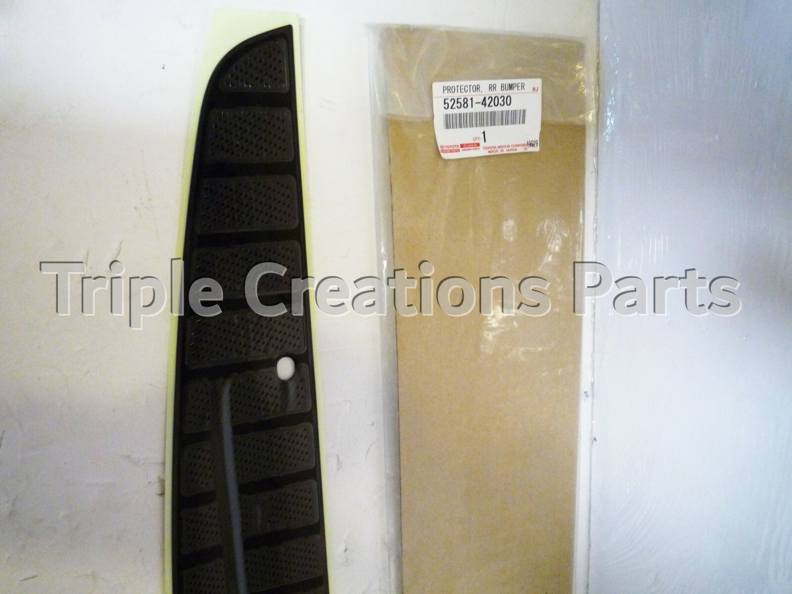 5258142030 Genuine Toyota Protector Rr Bumper 52581-42030 OEM | eBay
