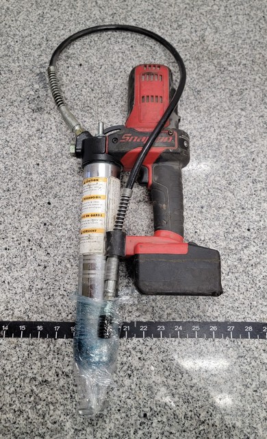 Snap-on Cordless 18v Grease Gun CGG8850 so Snap on 2 Speed 7500 PSI Max ...