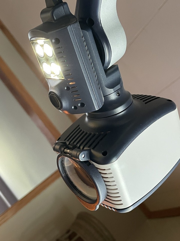 Enhanced Vision DaVinci Pro HD OCR Desktop Magnifier Text to Speech ...