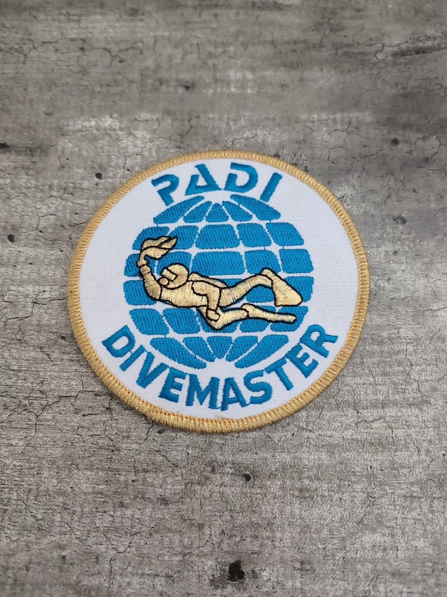 Padi Divemaster Logo