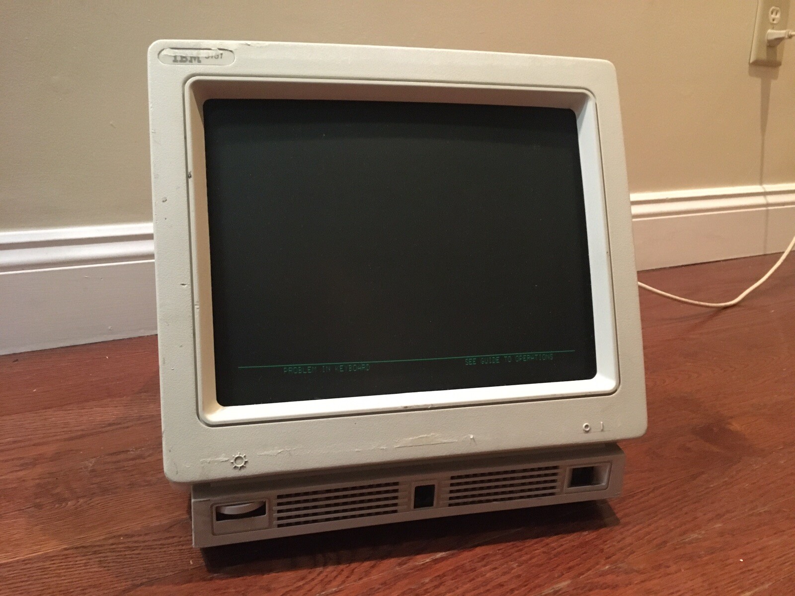 IBM 3151 Computer Terminal Turns On | eBay