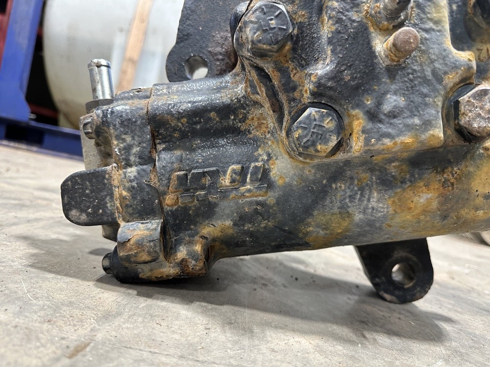 TRW Power Steering Gear Box Freightliner 4942803 4773303 4648307 ...