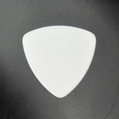 100pcs 0.71mm 346 Rounded Triangle Guitar Picks Plectrums Celluloid ...