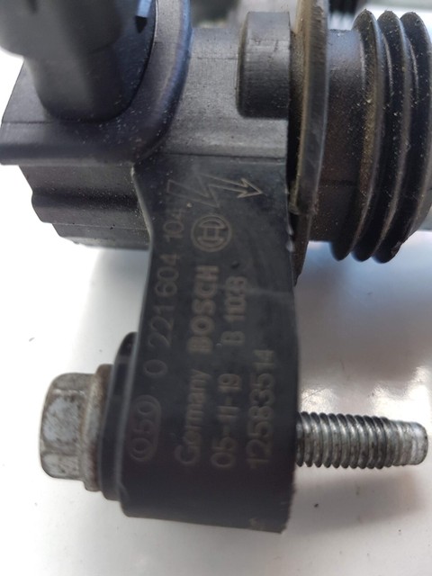 Bosch OEM Ignition Coil 0221604104 12583514 for sale online | eBay