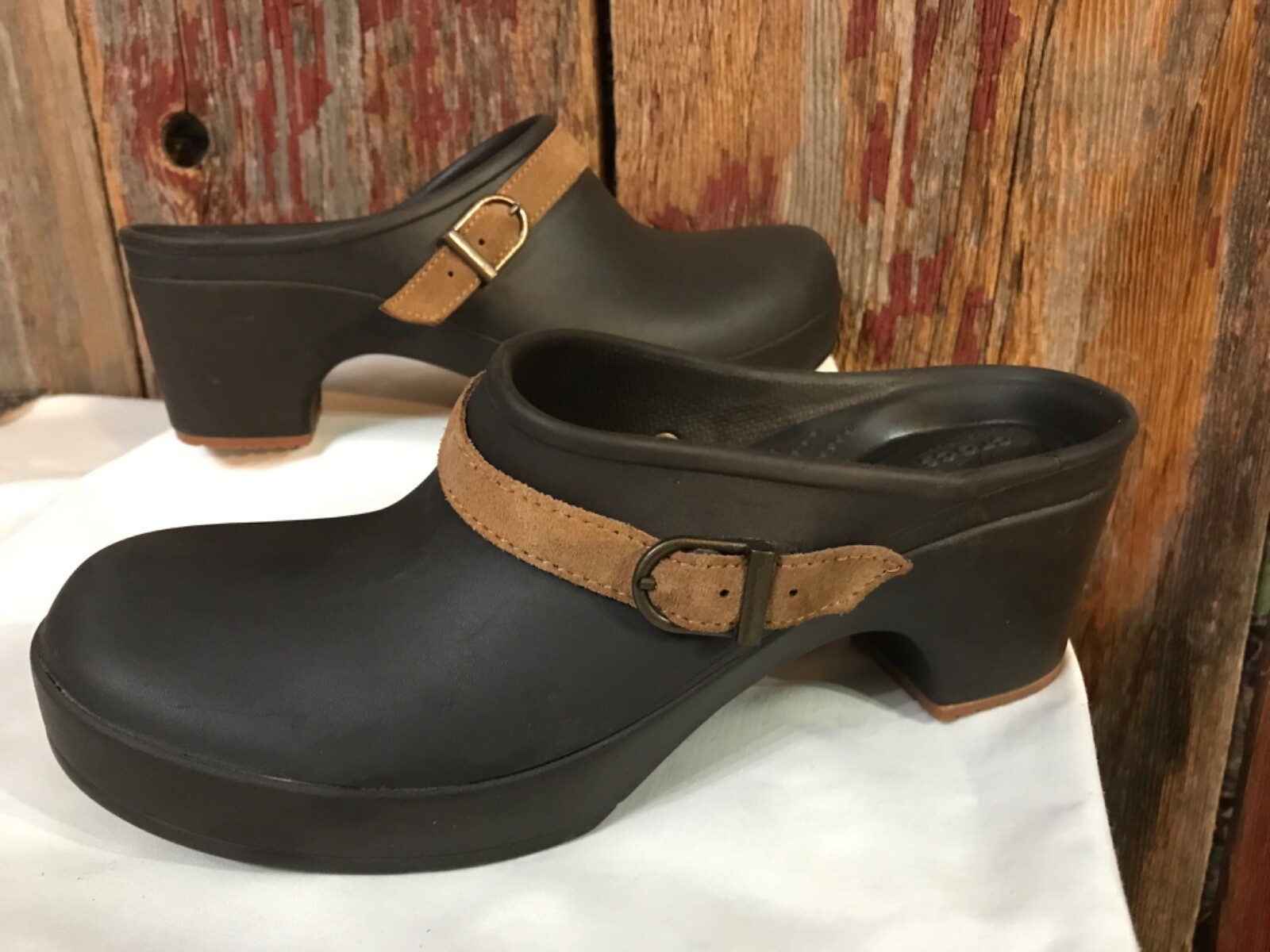 Crocs womens high heeled slip on clogs size 10W brown - Gem