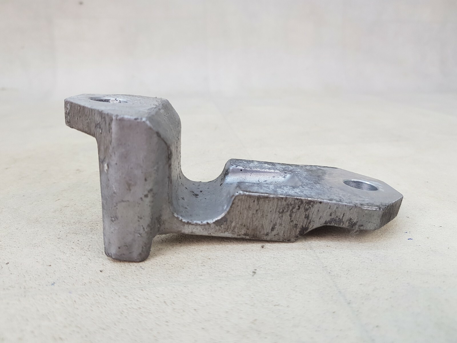 BMW M6 M5 F12 F13 F10 11-16 SWAY BAR BUSH HOLDER BRACKET 2284110 | eBay