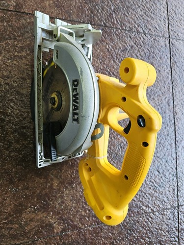 DEWALT DC390 18V CORDLESS 6 1/2" CIRCULAR SAW TOOL ONLY Good Condition ...
