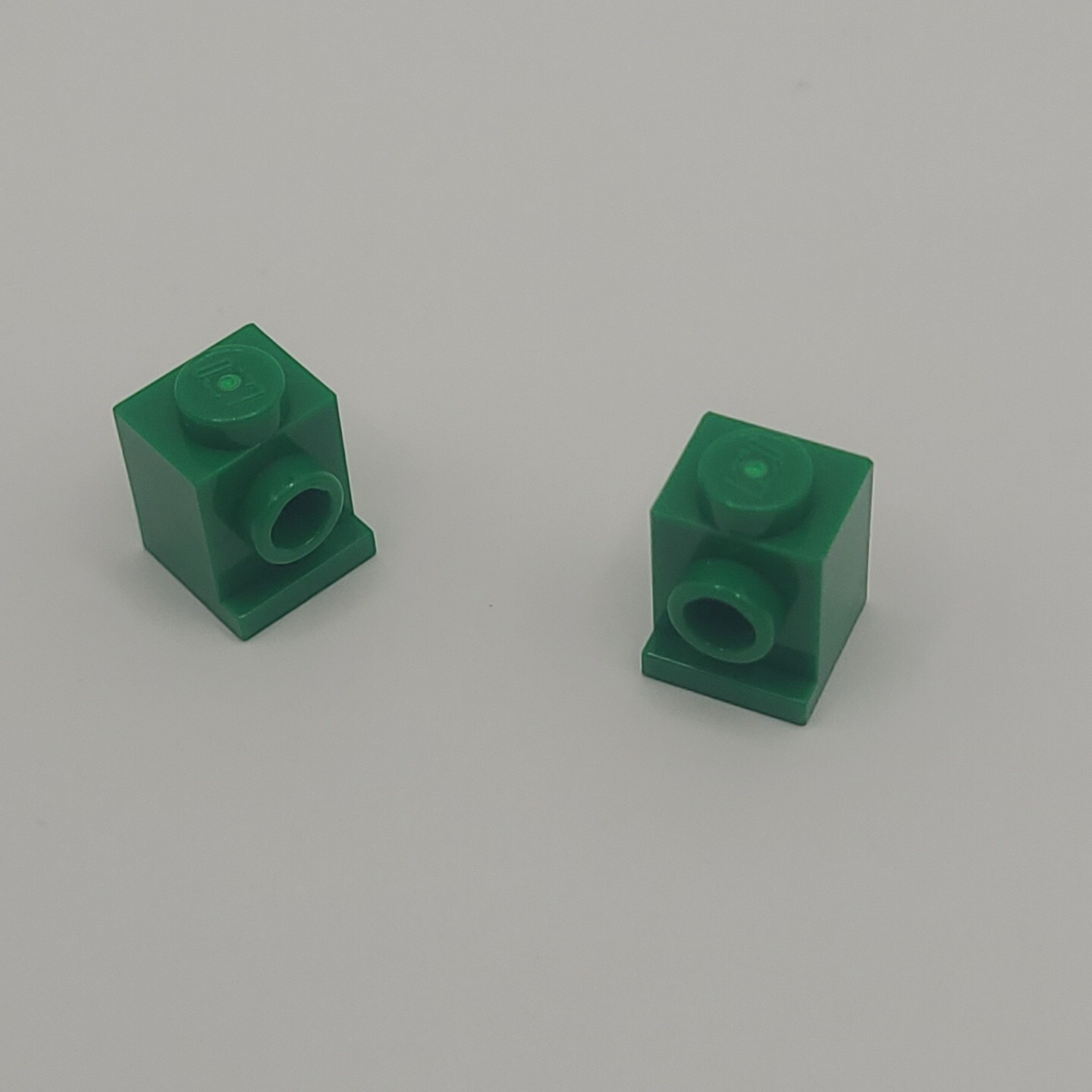 LEGO Part 4070 GREEN (x2) Brick, Modified 1 x 1 w/ Headlight 4187334 ...