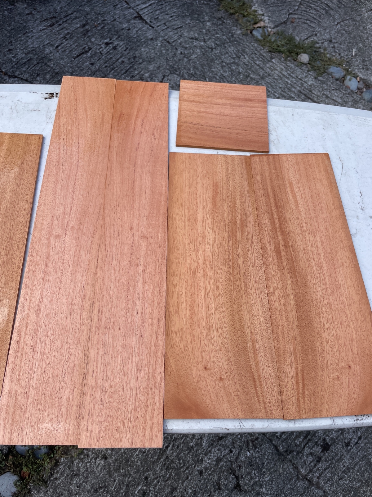 Hawaiian True Mahogany 6 piece concert ukulele set | eBay