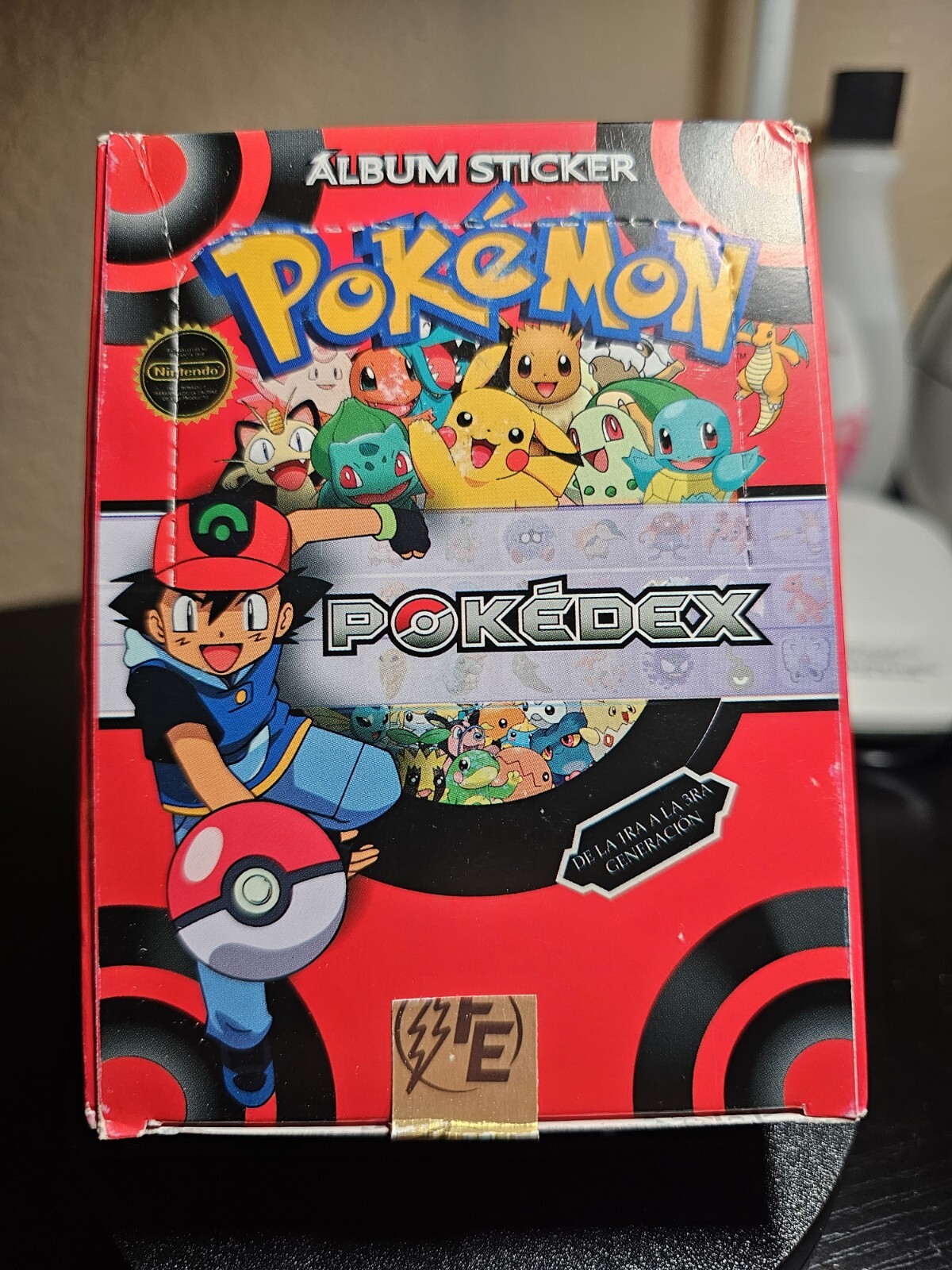 2022 BOX POKEMON POKEDEX Vol. I - 25 Sealed Envelopes (Stickers & Cards ...