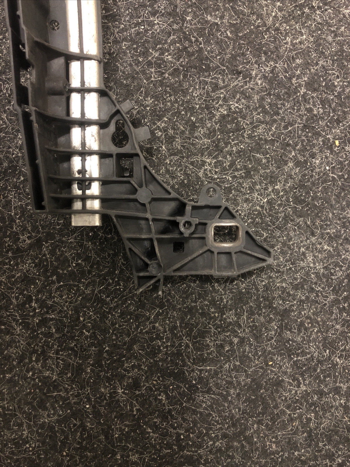 Mercedes-Benz E W213 Front Bumper Mounting Console A2136201701 Genuine ...