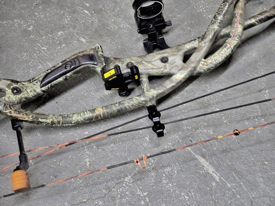 Hoyt CARBON matrix G3 RH Great Condition | eBay