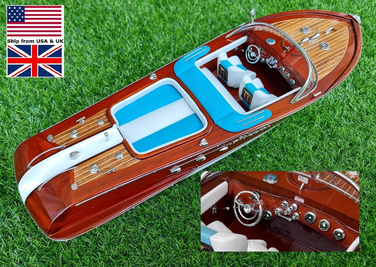 By Italian Luxury Speed Boats Manufacturers