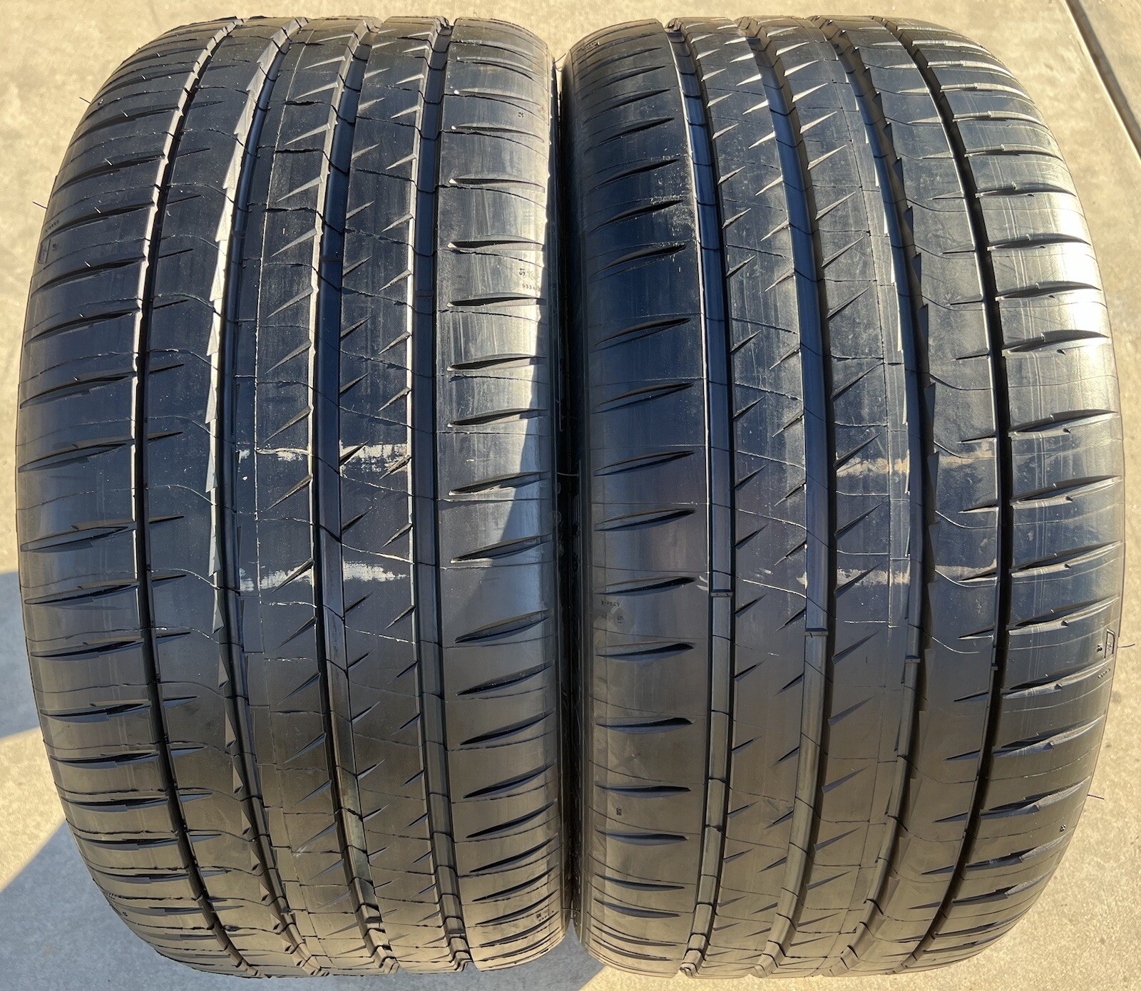 Set of TWO NEW 265/35ZR21 Michelin Pilot Sport 4S T2 Tesla Plaid ...