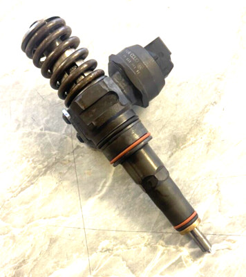 gebrauchter Injektor Pumpe Düse Einheit PDE Bosch 038130073AJ ...