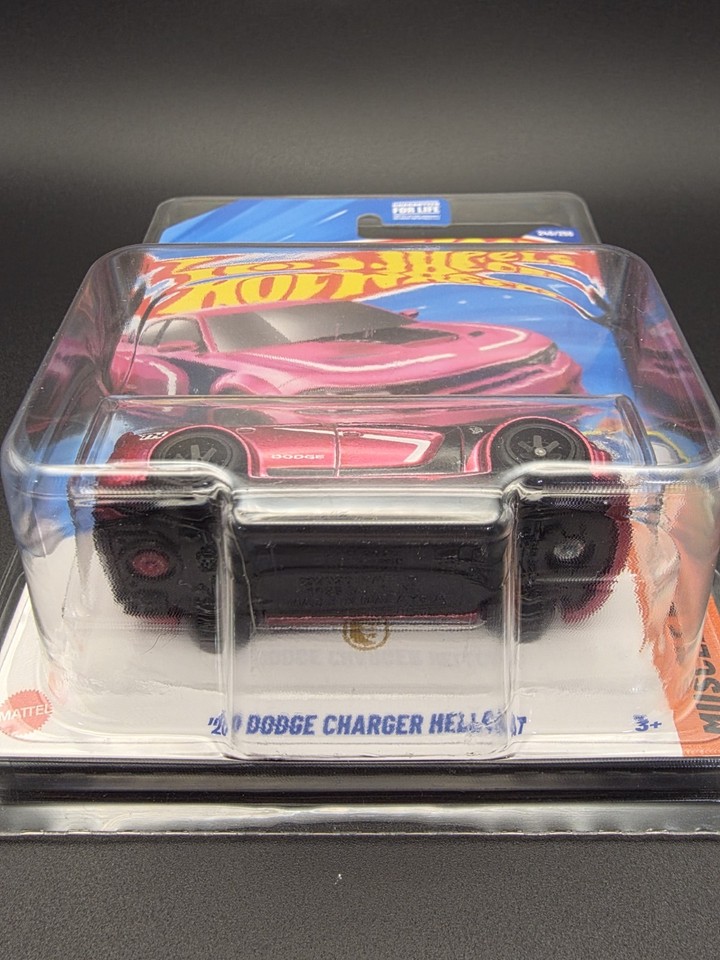 HOT WHEELS: ‘20 DODGE CHARGER HELLCAT *SUPER TREASURE HUNT* | eBay