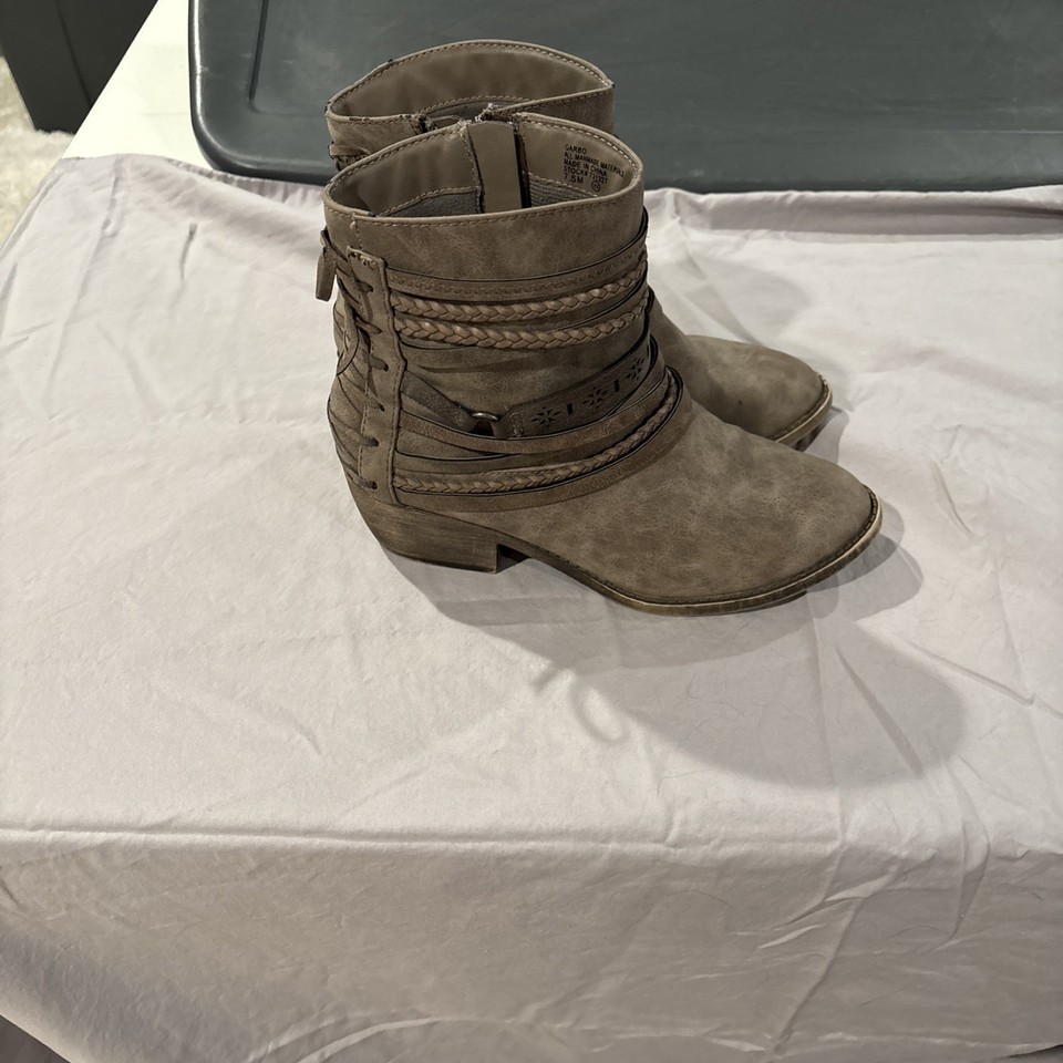 Jelly Pop Garbo Size 7.5m Taupe With Straps Braids Laces | eBay