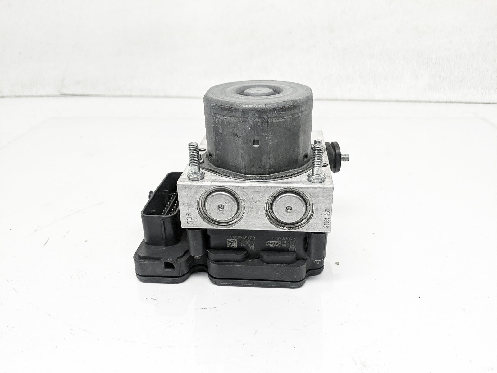 2014-2019 Mercedes-Benz Cla250 2.0L Vsa Abs Pump Modulator 000-431-38 ...