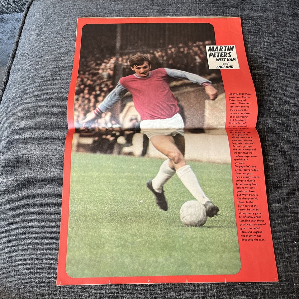 Goal Magazine - 28 Dec 1968 Alun Evans Gerry Gurr Alan Birchenall Jon ...