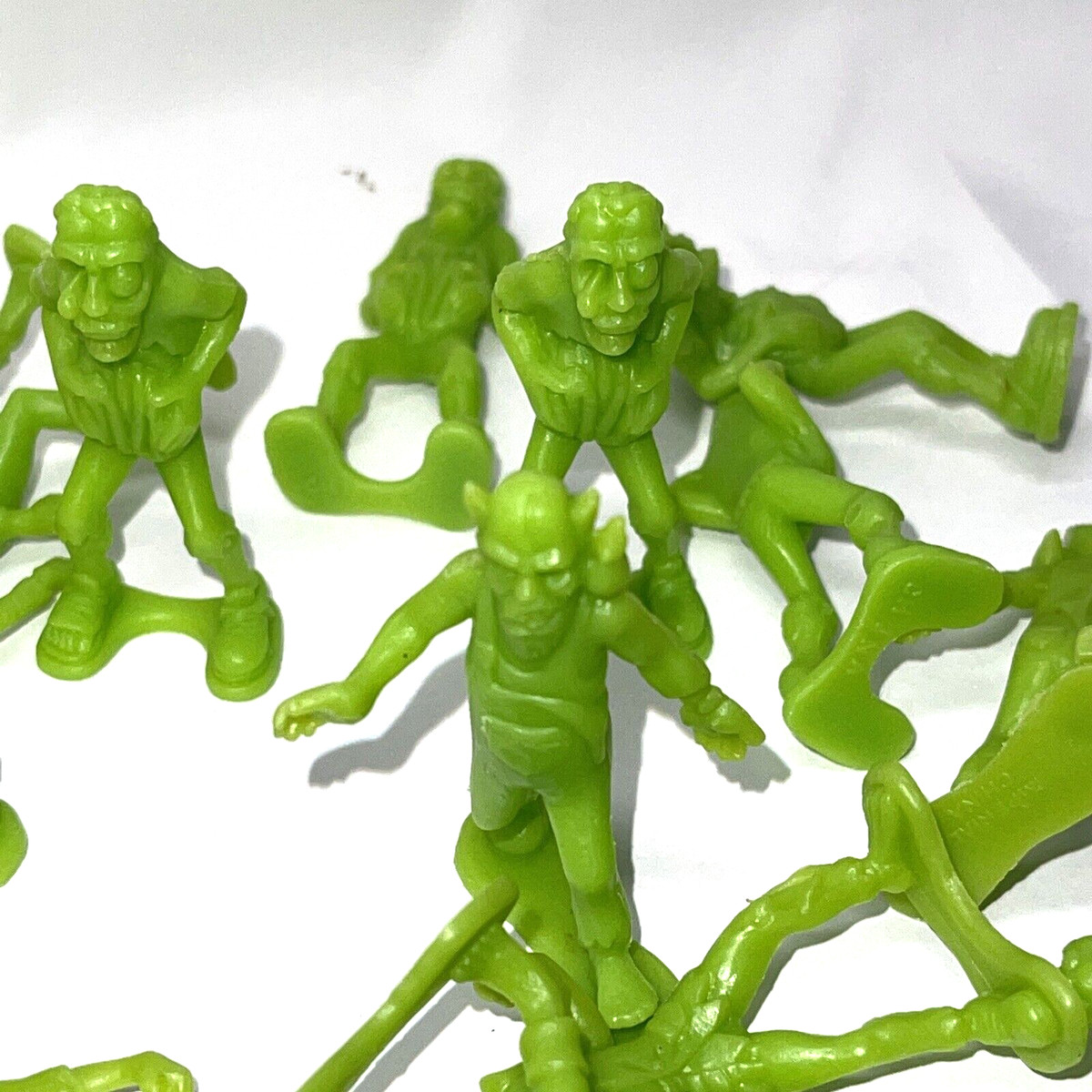 Plastic Toy Zombie Men