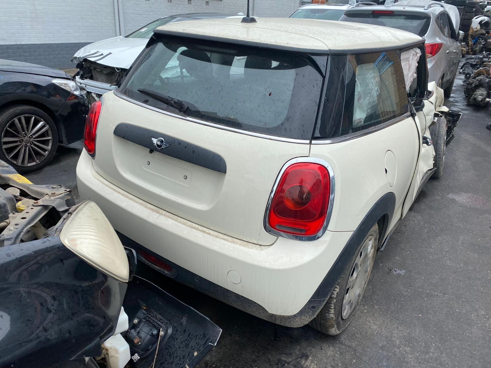 MINI COOPER STEREO/HEAD UNIT HEAD UNIT BASIC MEDIA, F55/F56, 04/14- 14 ...