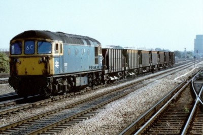 PHOTO CLASS 33 LOCO NO 33117 AT READING 1989 | eBay UK