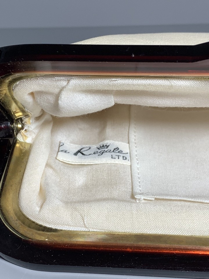 Vtg La Regale Ltd. Clutch Purse w/Embroidered Strawberries Hong Kong | eBay