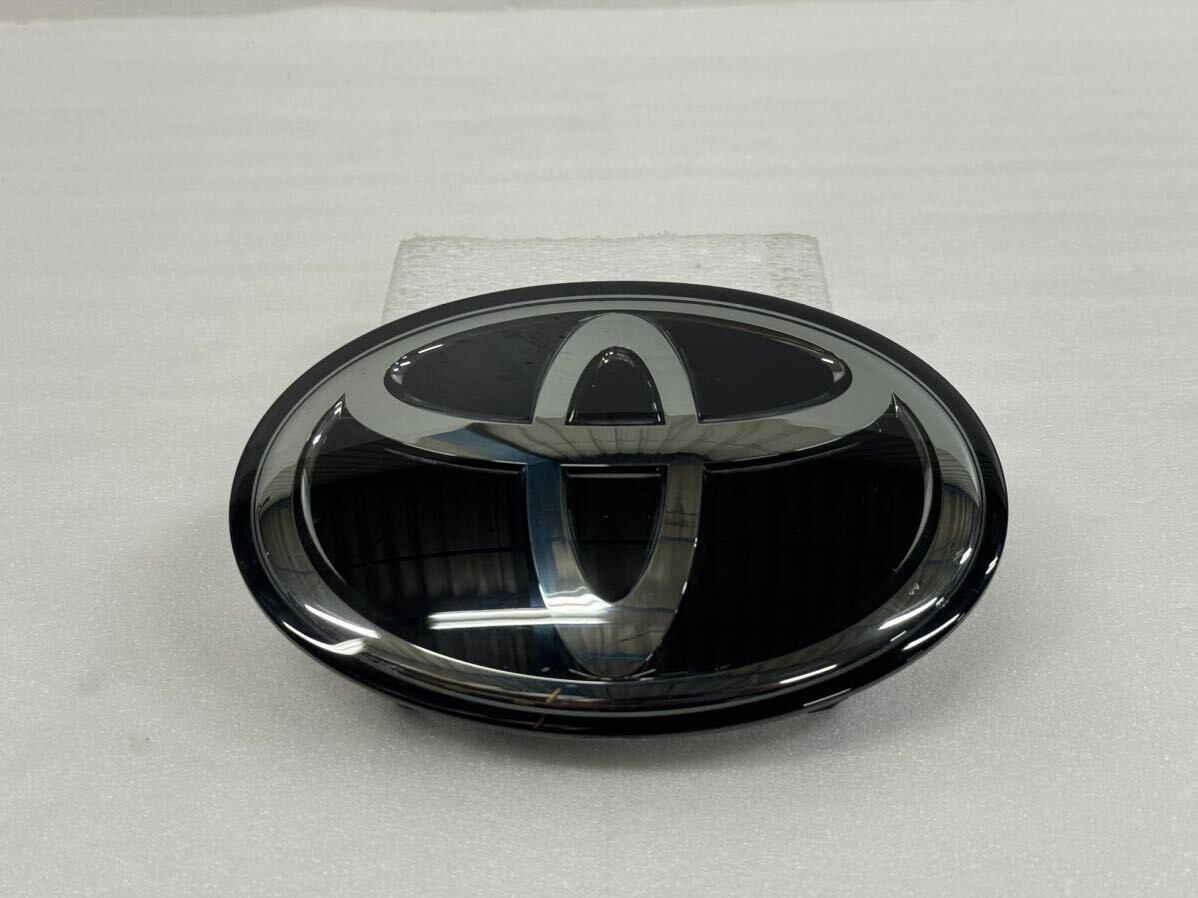 Toyota Tacoma Tundra 150Prado Pre-collision radar Emblem 90975-02159 ...