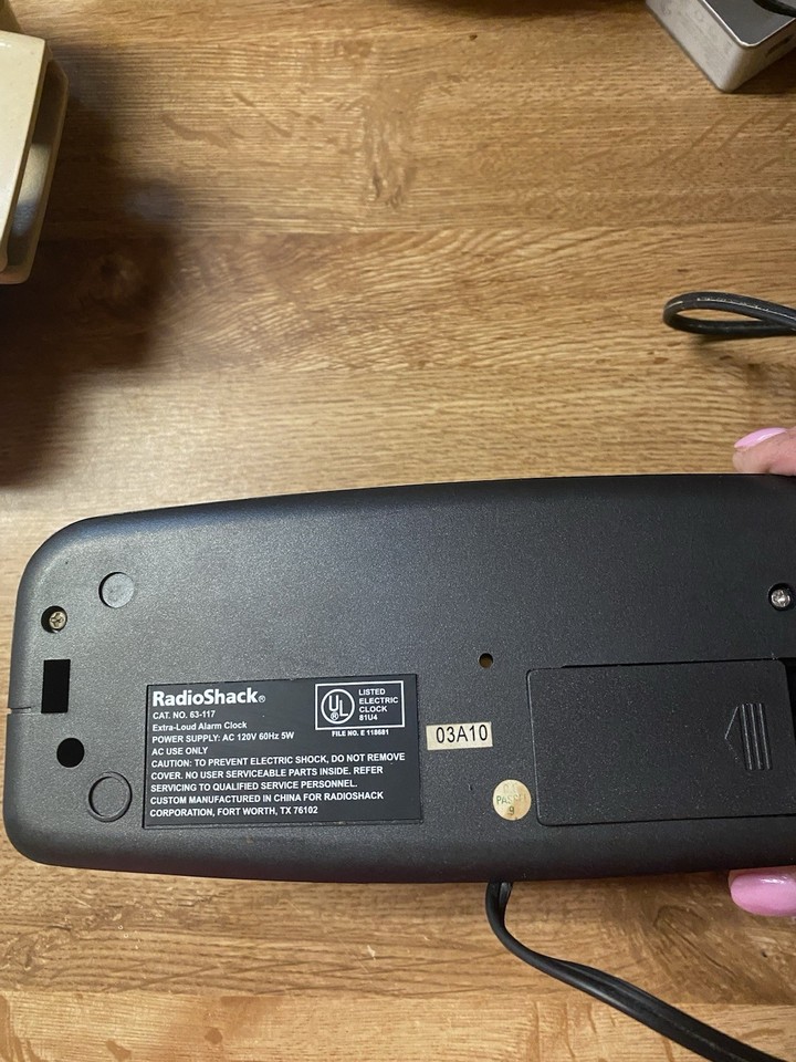 Vintage Radio Shack Extra Loud Alarm Clock Model 63-117 XL Green ...