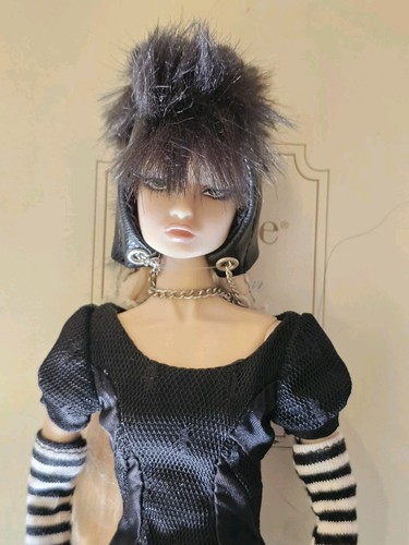 Integrity Toys Fashion Royalty Making A Scene Erin Salston 2007 Dressed ...