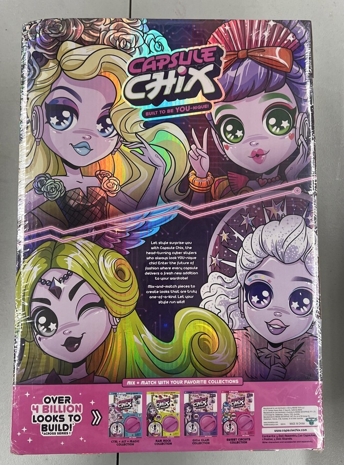 Capsule Chix Ultimix 4 Pack, 4.5 inch Small Doll with Capsule Machine ...