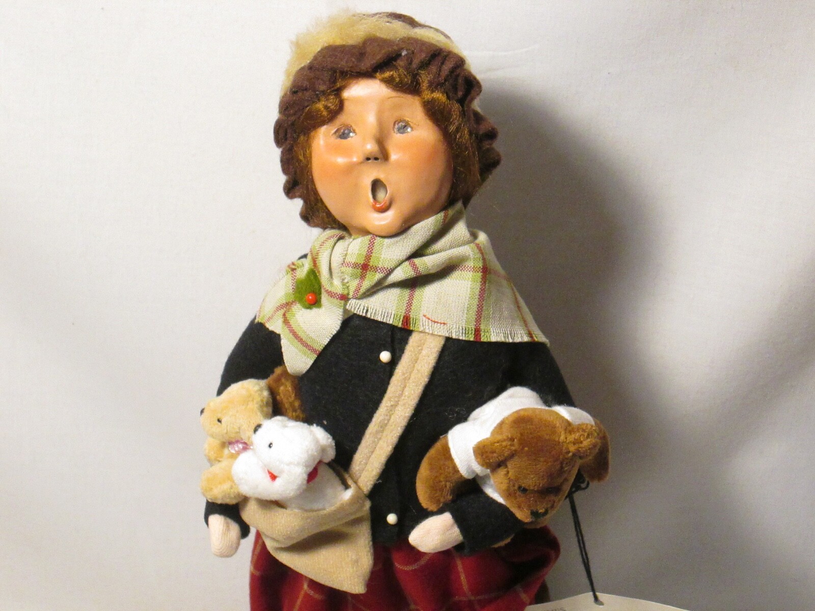 Byers Choice 2009 Cries of London Woman with Stuffed Animals | eBay
