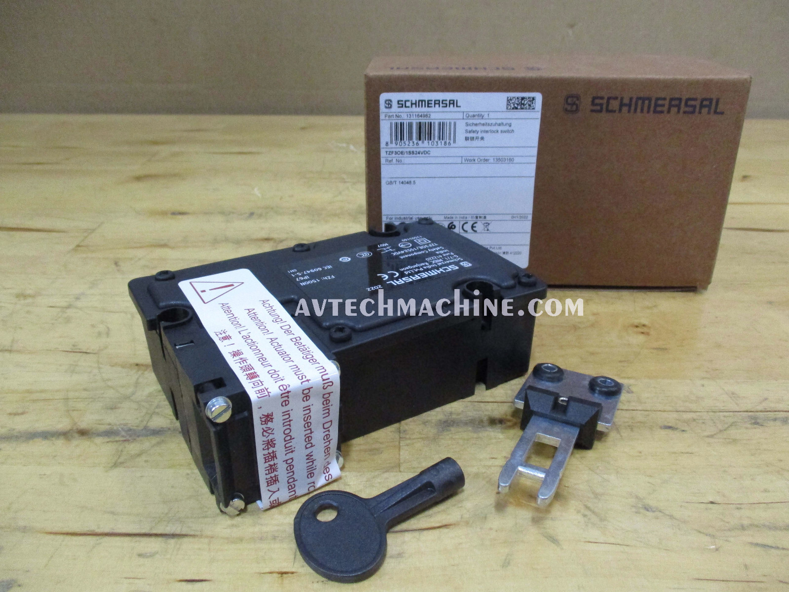 TZF30E/1SS24VDC Schmersal Door Interlock Switch TZFS-30-1S-96-24VDC | eBay
