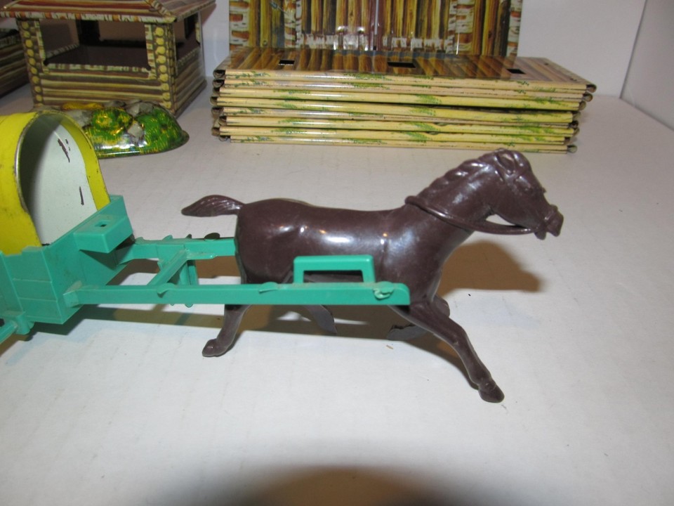 Vintage T. Cohn Superior Fort Comanche Tin Litho Playset w/Wagon and ...