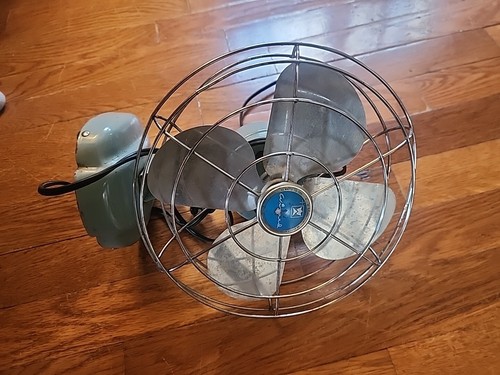 Vintage Art Deco Wizard Deluxe 8" Mini Electric Desk Fan Western Auto ...