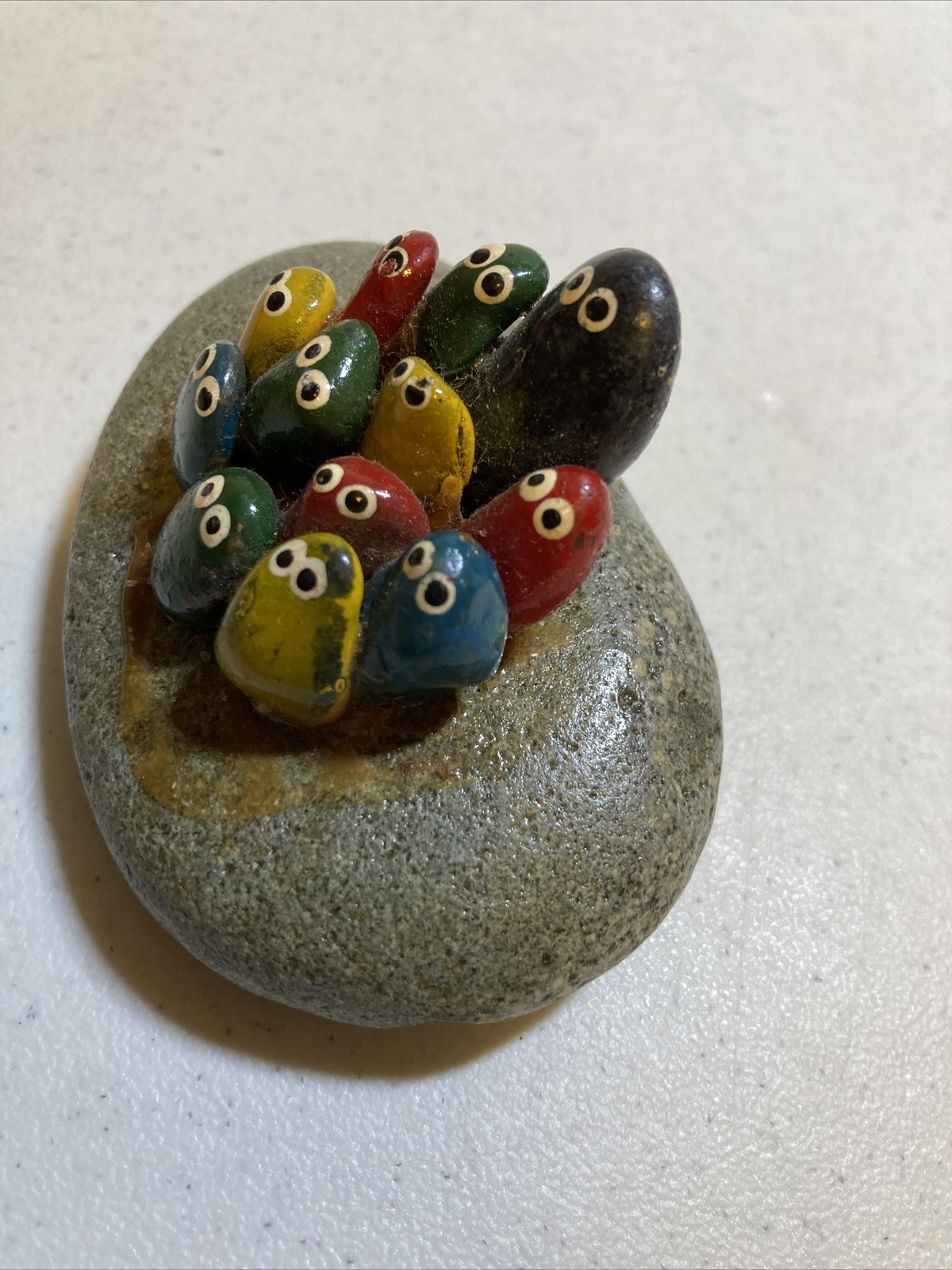 Vintage Pebble People Mounted On Stone 12 Stones B6 | eBay