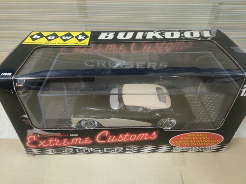 Hawk Buikool Extreme Customs Diecast Vehicle 1/24 W/Display Case "Thom ...