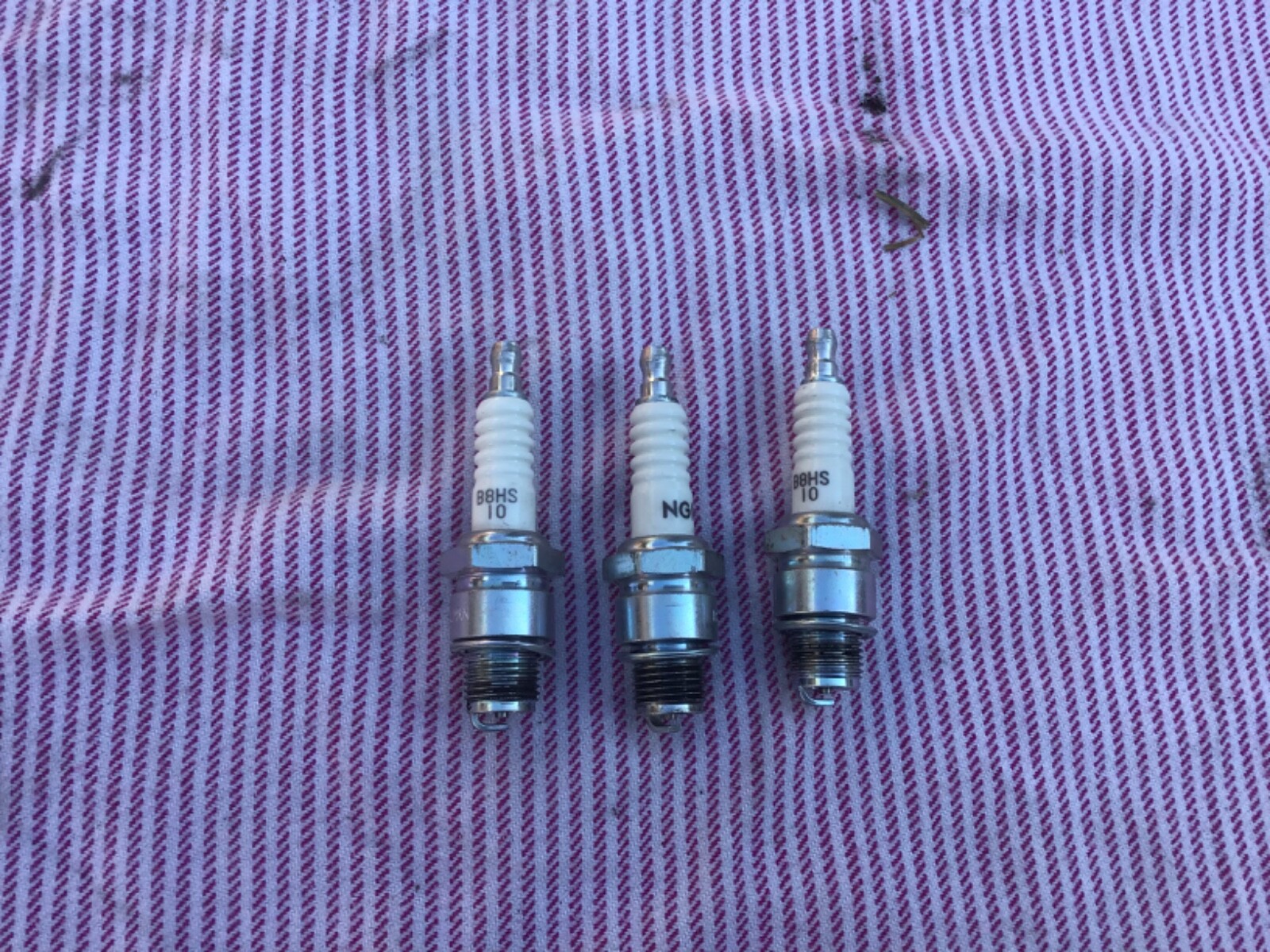 NGK B8HS - Alternative spark plugs