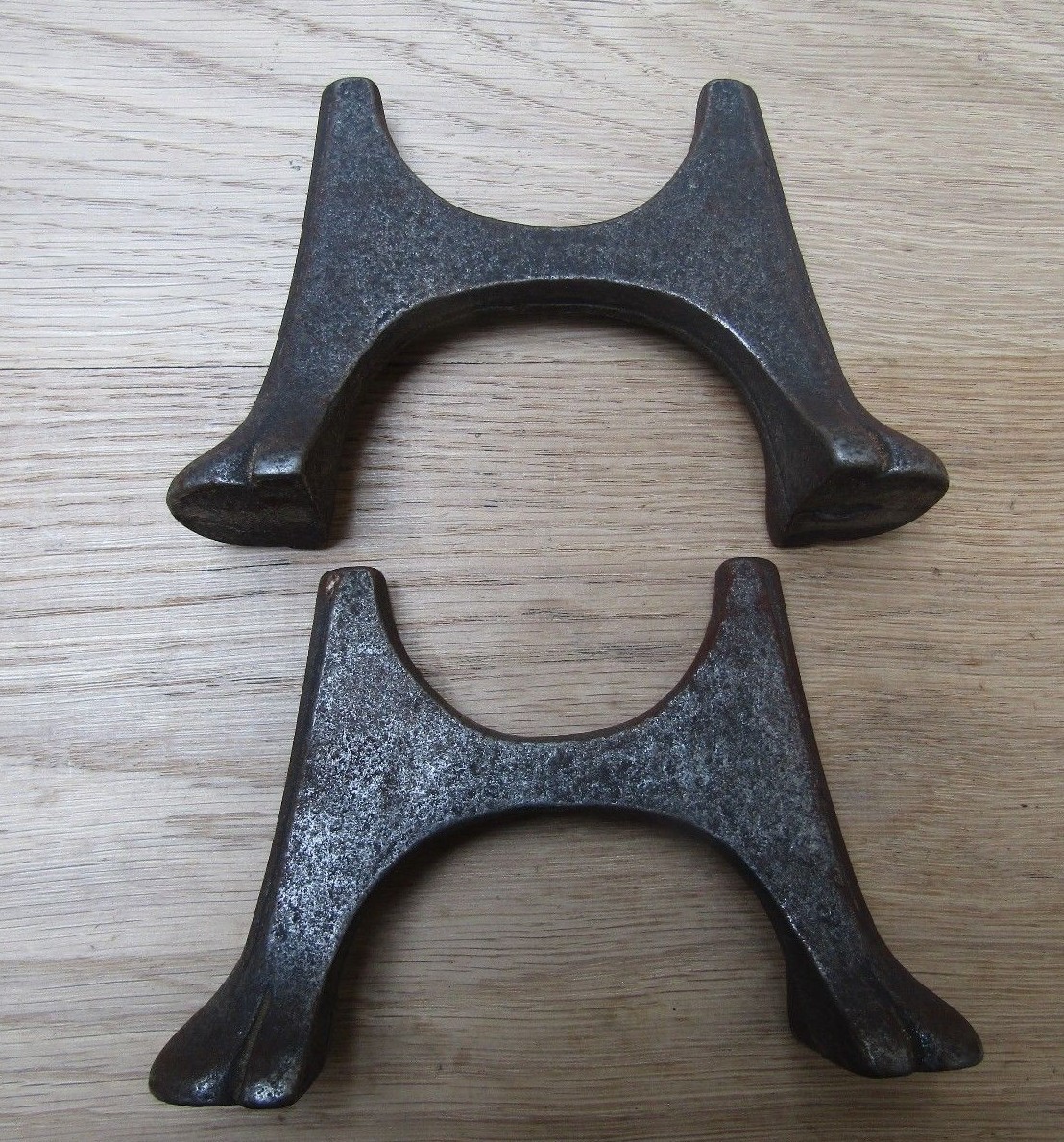 Victorian Vintage Old style Rustic Cast iron feet Support reclaimed ...