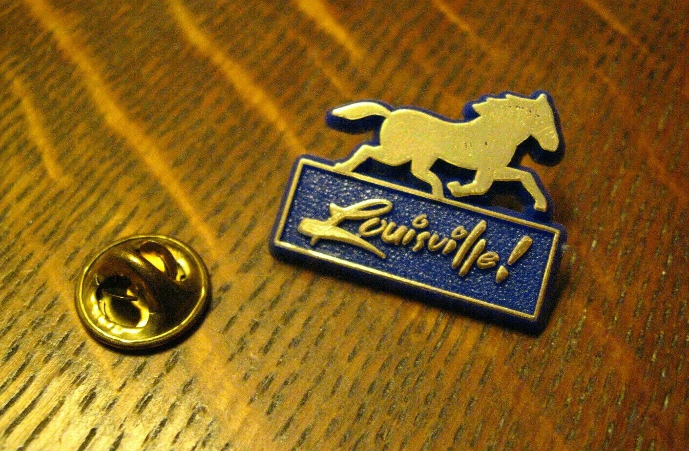 Louisville! Kentucky Horse Vintage Lapel Pin - Bluegrass State City USA ...