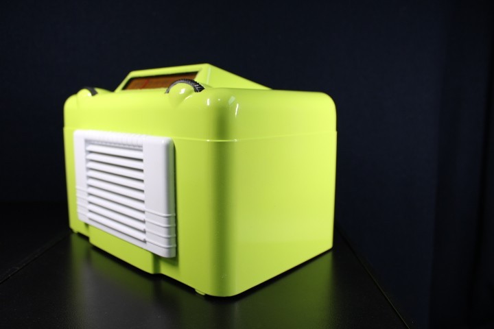 VINTAGE 1940s FROG EYE RADIO ART DECO MID CENTURY MODERN RADIO RESTORED ...