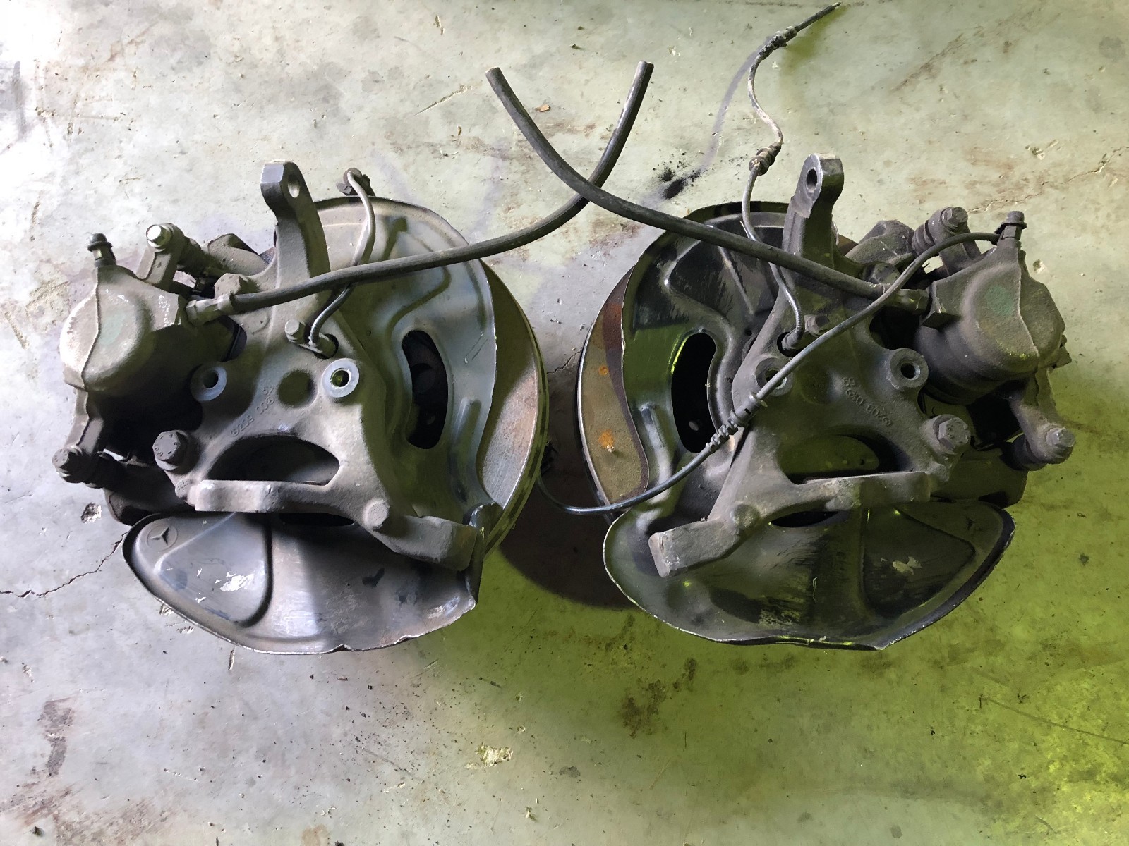 MERCEDES BENZ W203 C200 KOMPRESSOR FRONT HUBS BRAKES AND DISC ROTORS ...