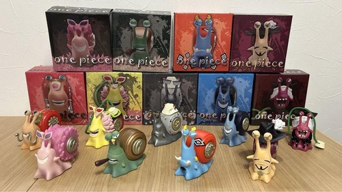 One Piece Transponder Snail Figure The seven warloads of the sea Total ...
